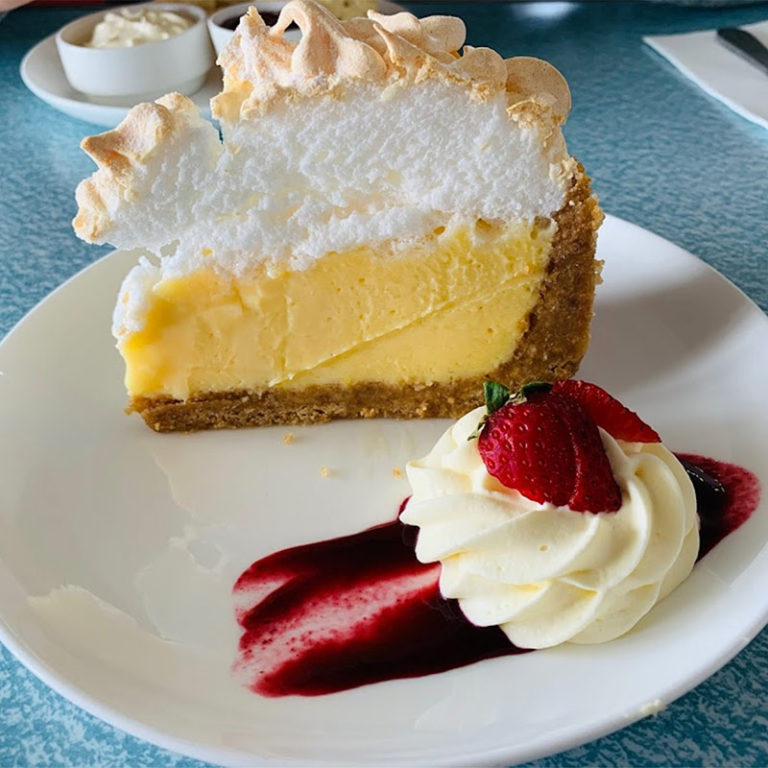 Lake Edge Café | Otways Hinterland Fully Licensed Café